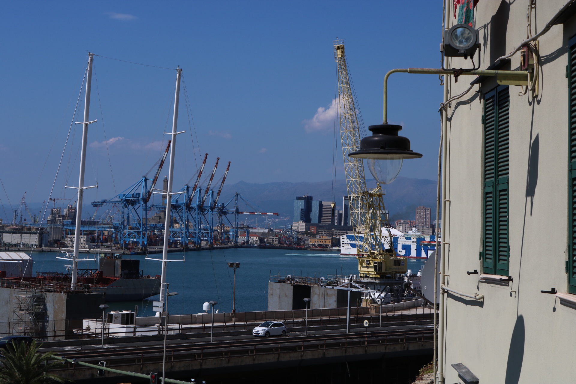 Genova, sestieri di Molo e Carignano – In viaggio con Sergio